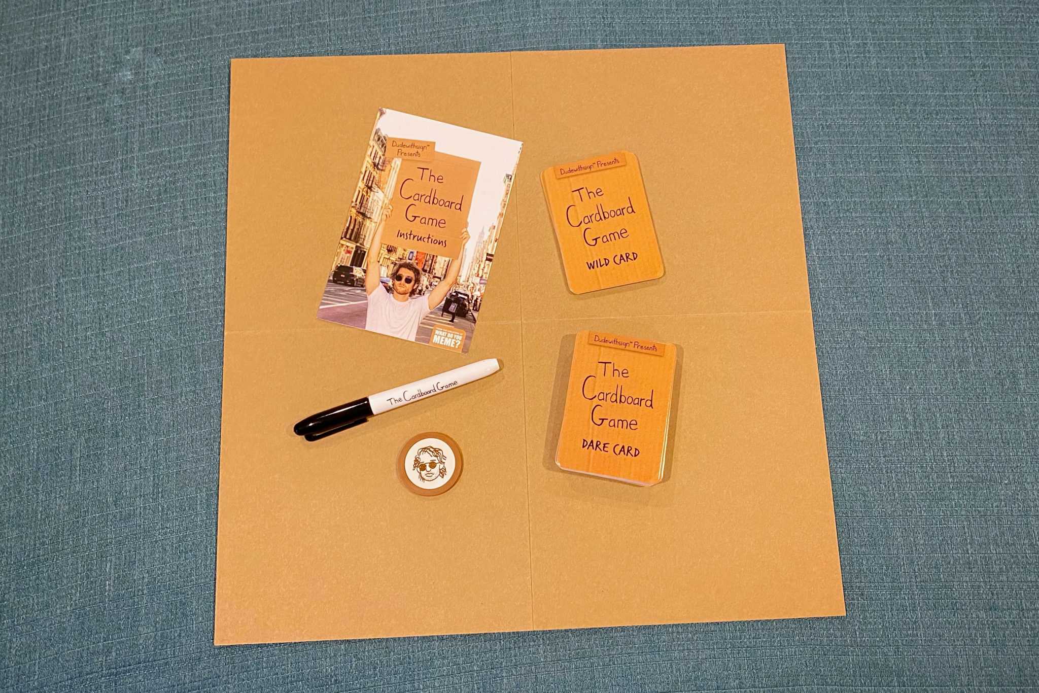 The Cardboard Game [Review & Strategy Guide]