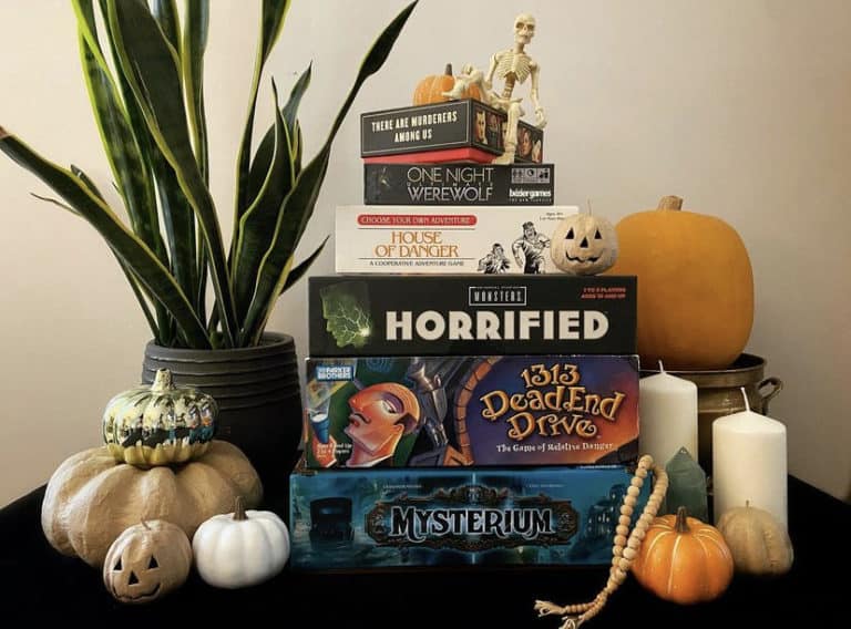 12 Scary Board Games for Halloween - Game Night Gods